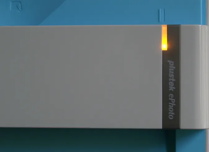 📑 Why does my ePhoto scanner's LED keep flashing yellow and won't scan ...